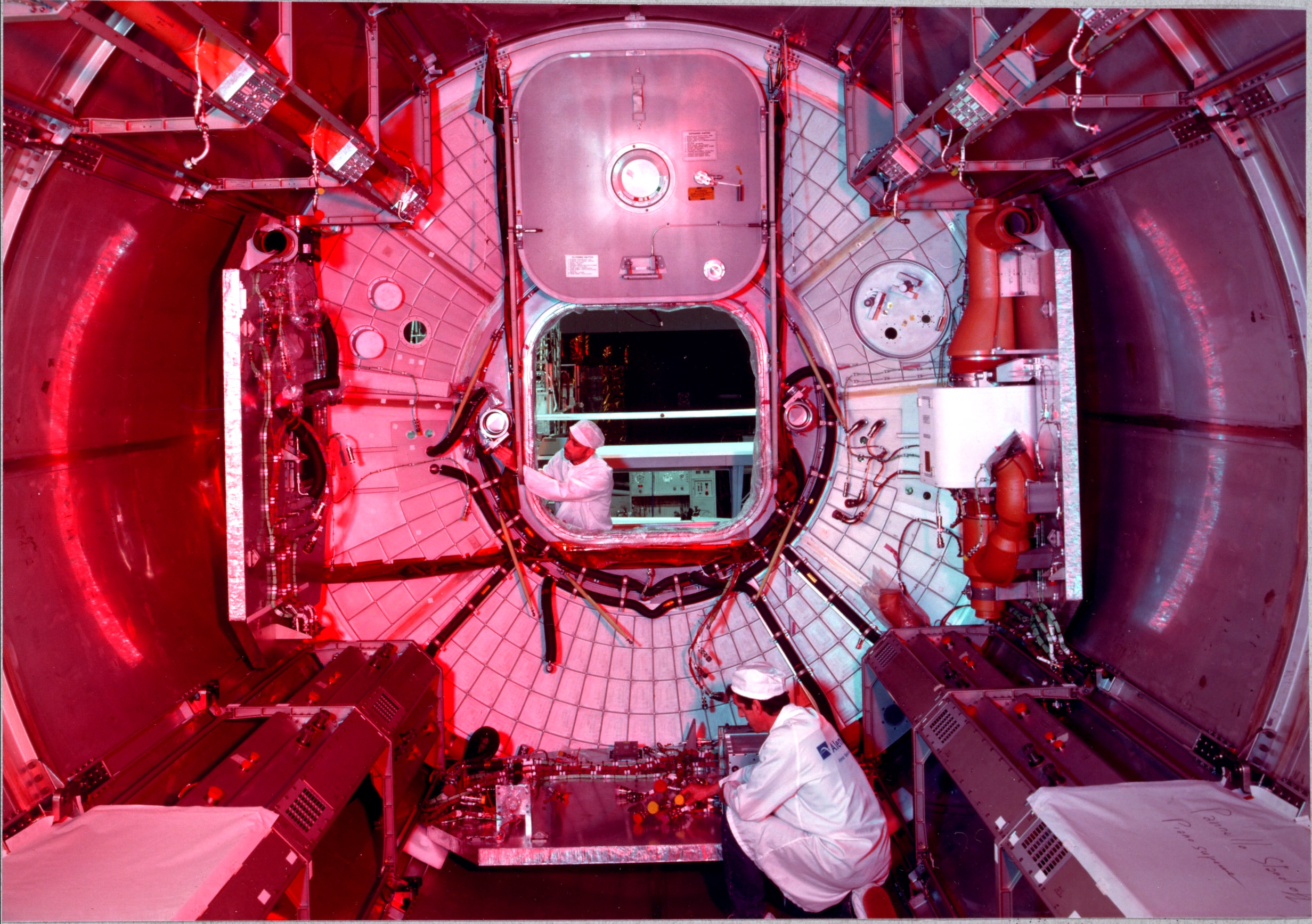 ESA - Multi-Purpose Logistics Module (MPLM) Qualification Module