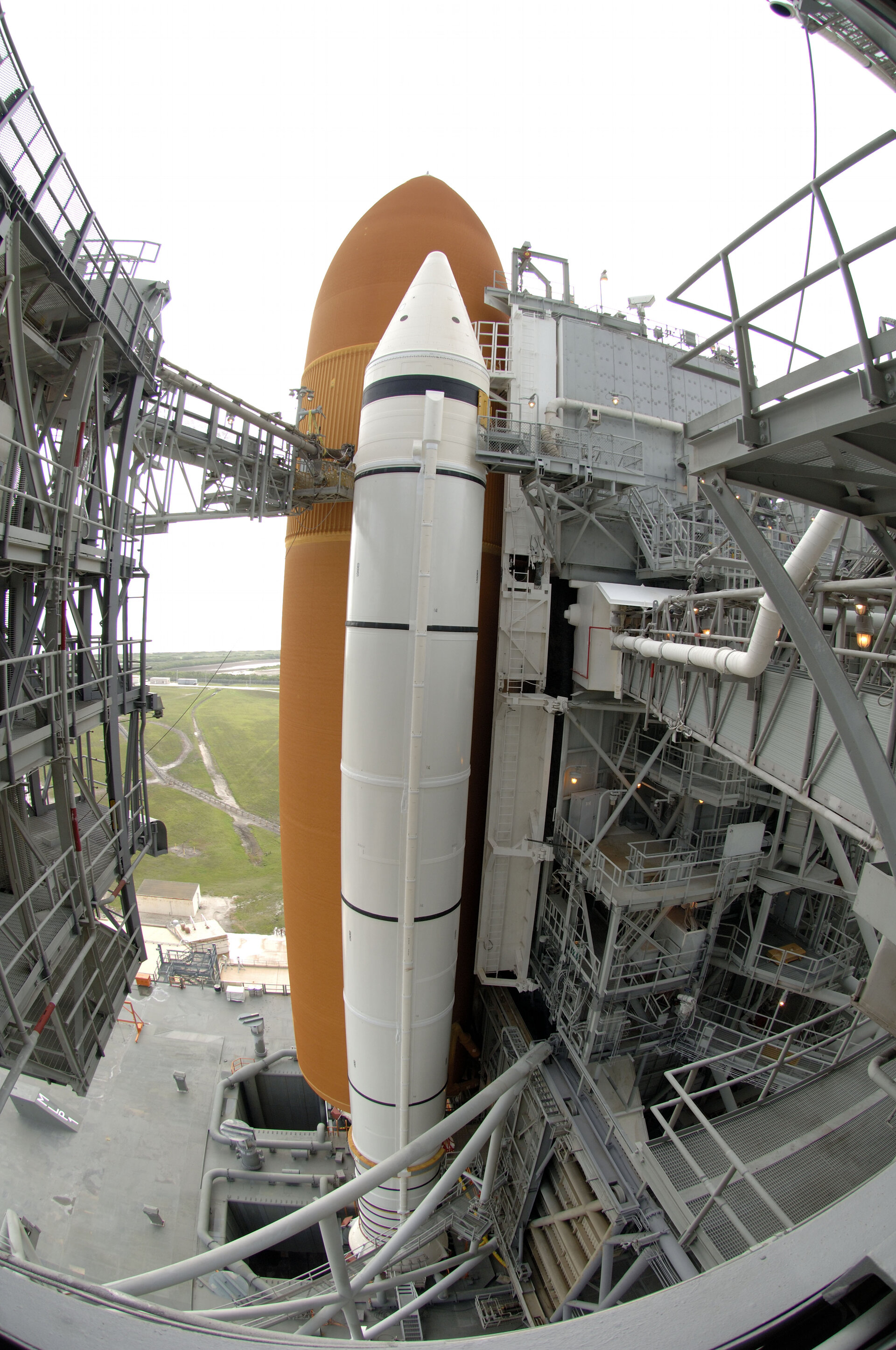 ESA - Space Shuttle Discovery stands ready on Launch Pad 39B at NASA's ... ESA - Space Shuttle Discovery stands ready on Launch Pad 39B at NASA's ...