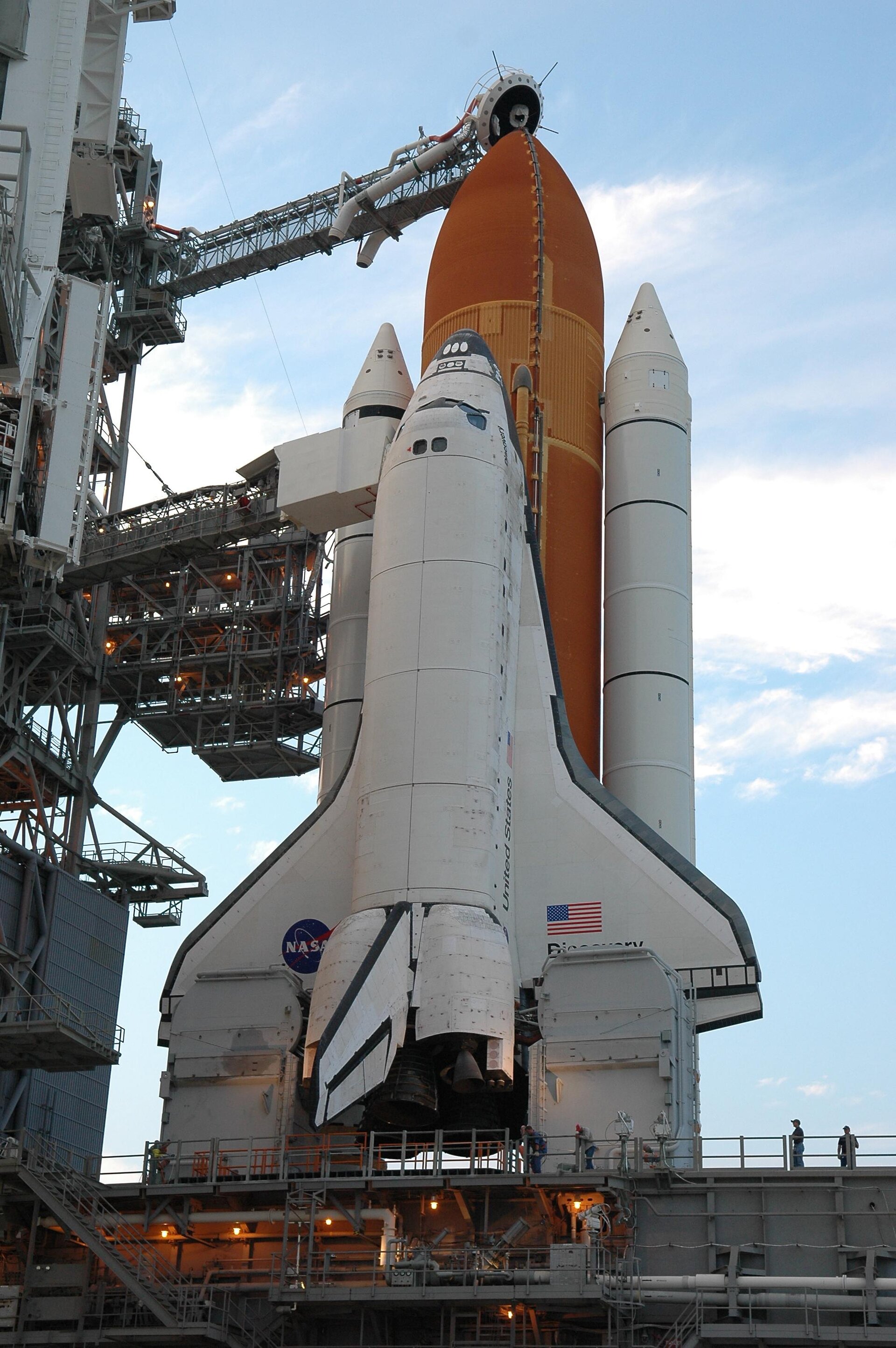 ESA - Space Shuttle Discovery stands ready on Launch Pad 39B ESA - Space Shuttle Discovery stands ready on Launch Pad 39B