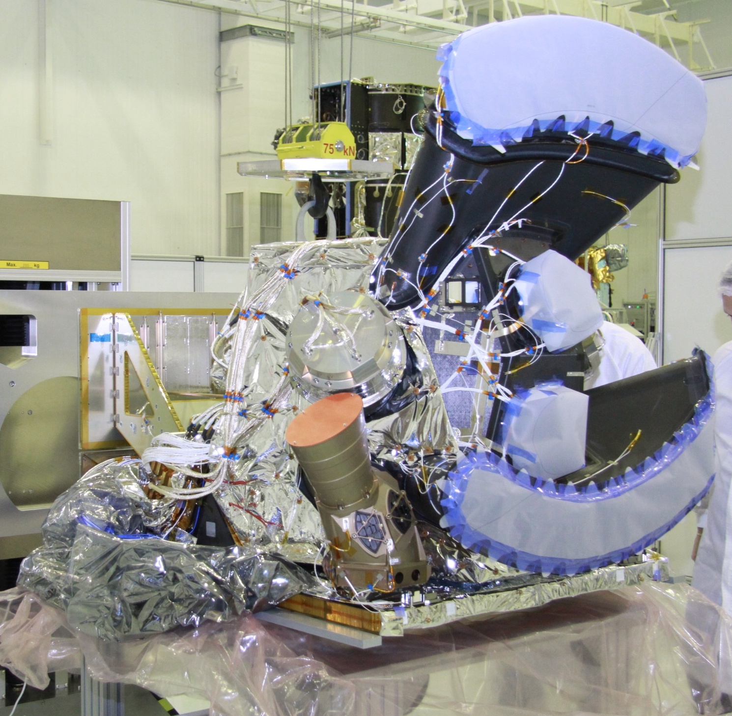 ESA - Unpacking Sentinel-3A radiometer