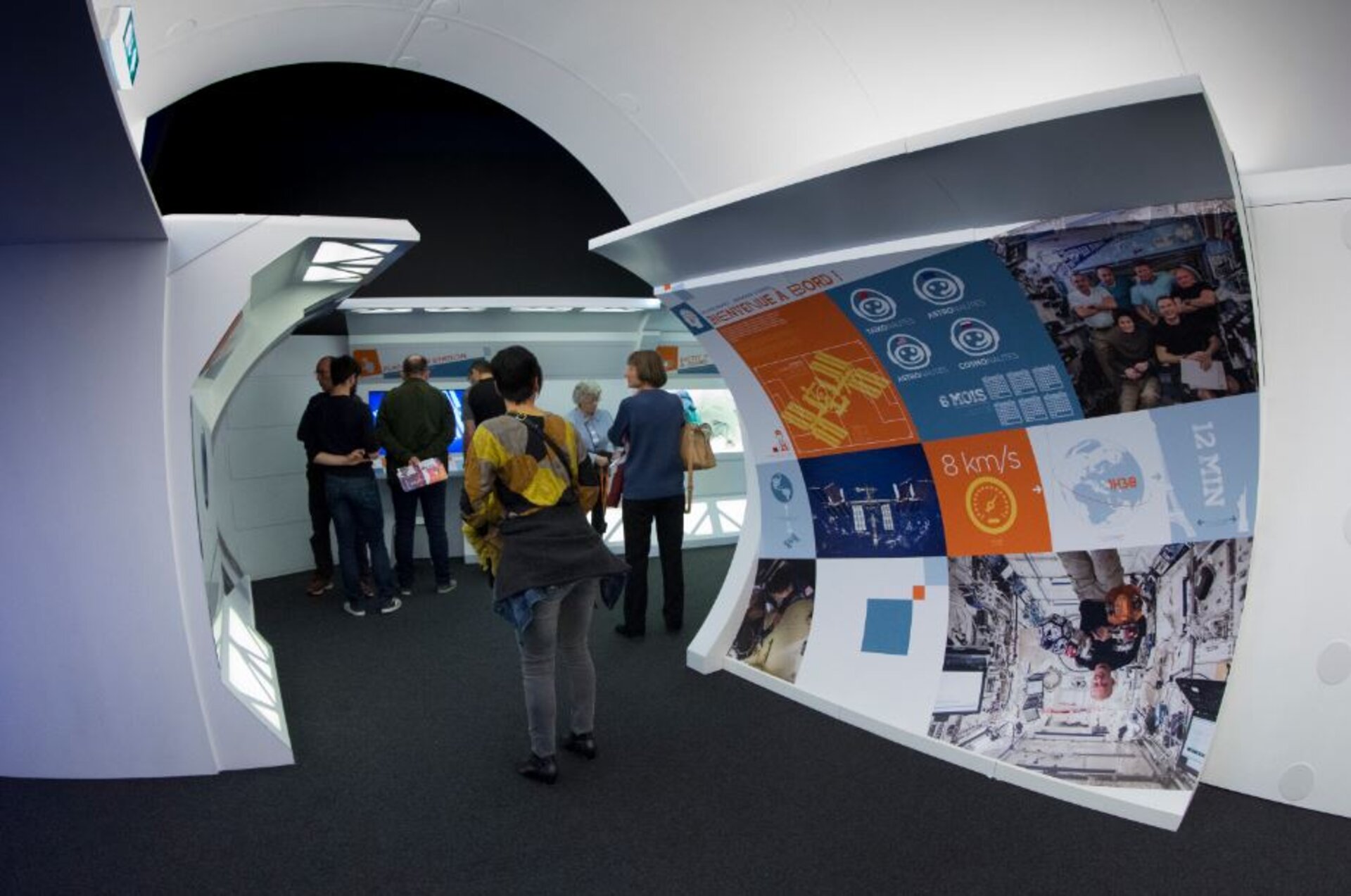 ESA - Panel 2 - 'ISS: Living and Working in Space' part of the space ...