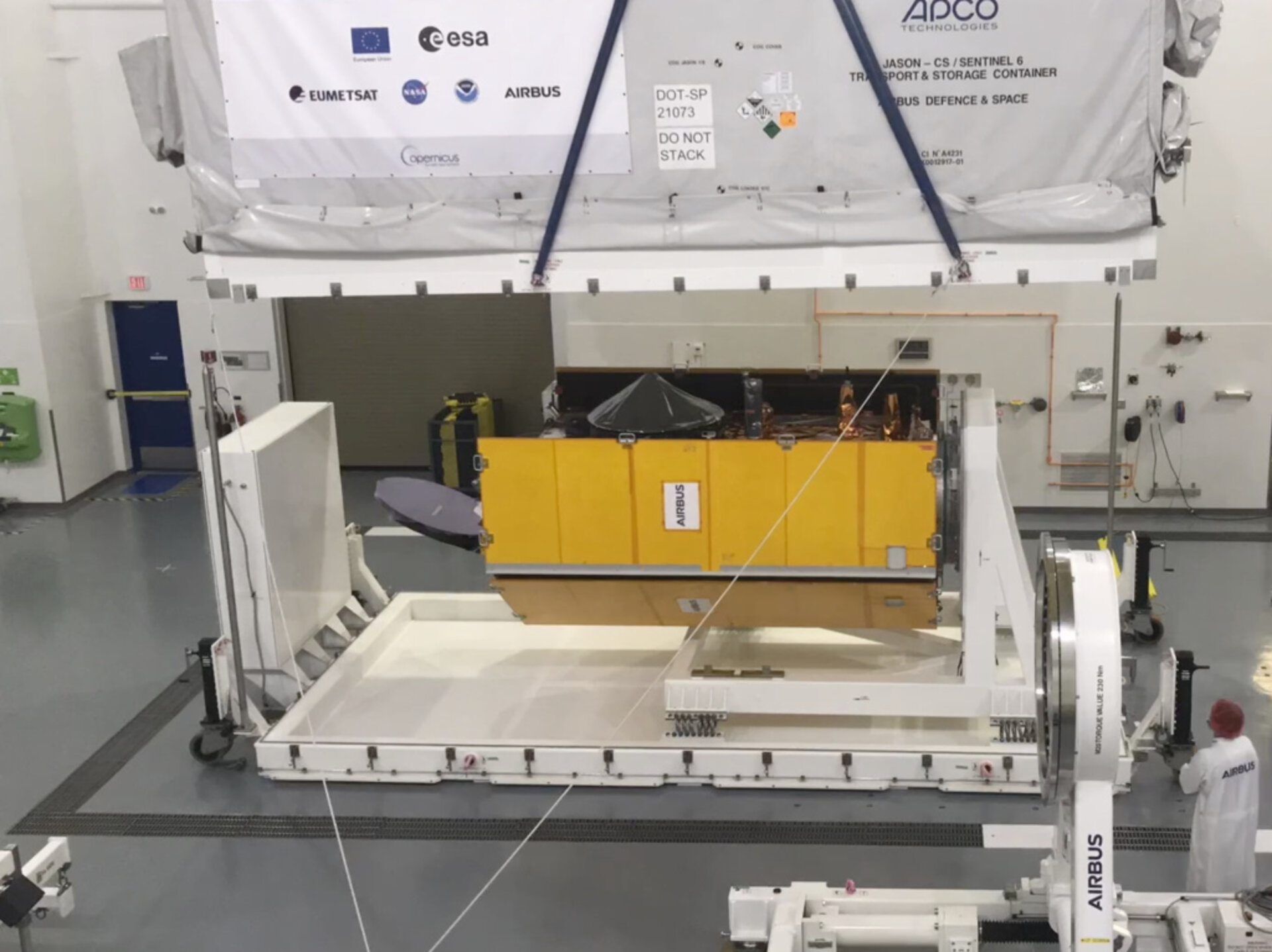 ESA - Copernicus Sentinel-6 unveiled ESA - Copernicus Sentinel-6 unveiled